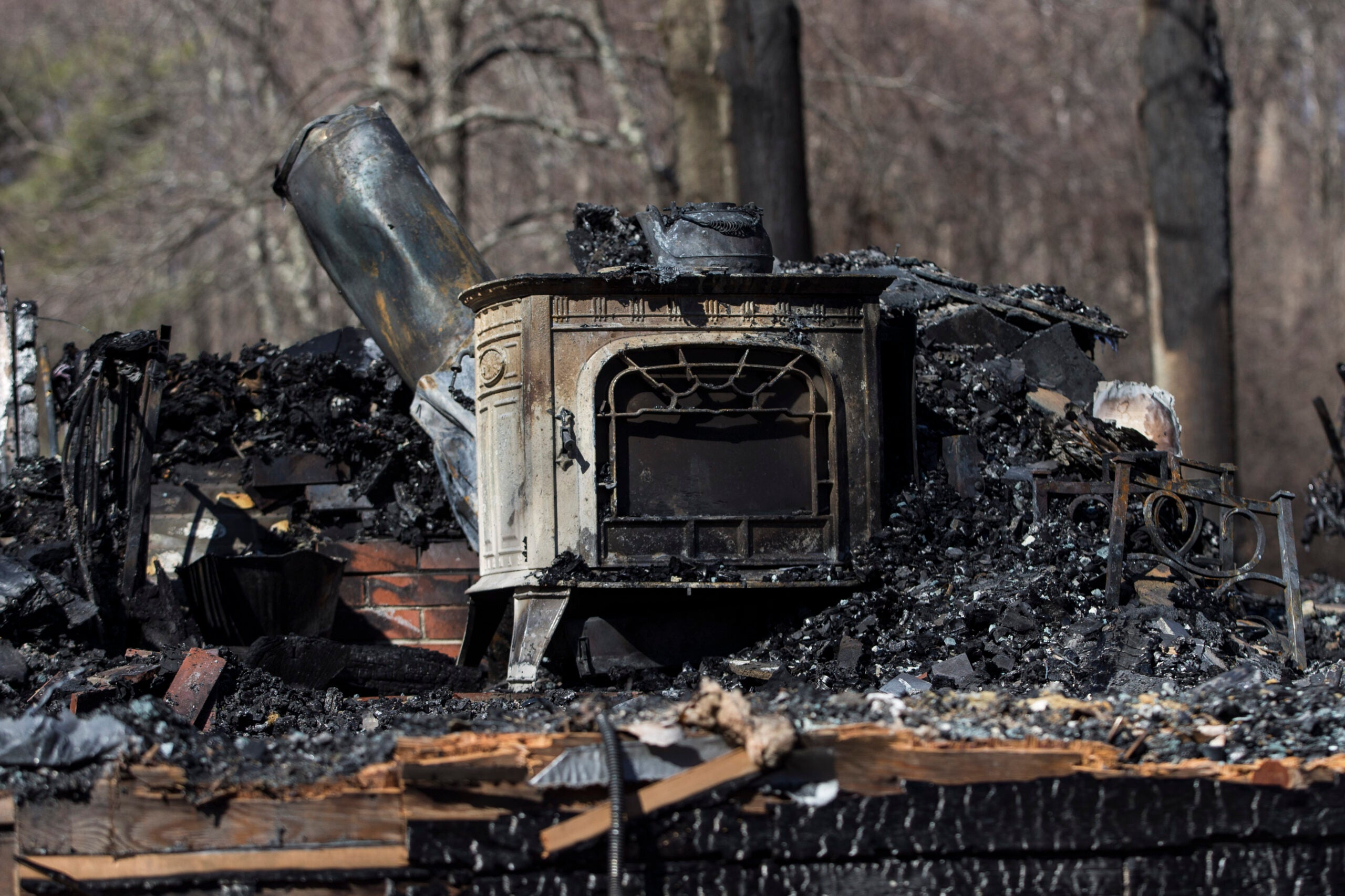 Wood stove caused fire that killed mother, 4 children