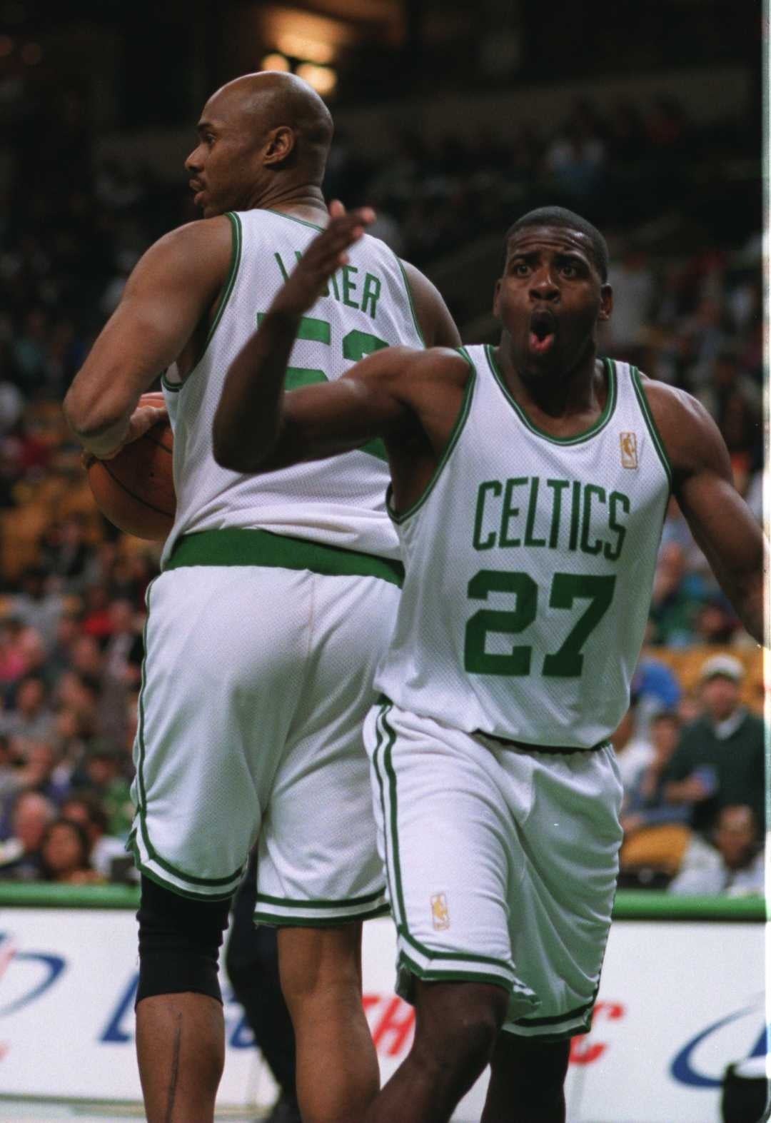 Ex-Boston Celtic on trial in Chicago train-guns case