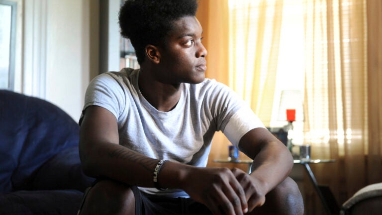 Man shot by cop: Police left me on street for 20 minutes