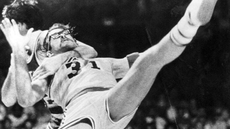 Larry Bird on Kevin McHale's clothesline foul on Kurt Rambis: 'I don't ...