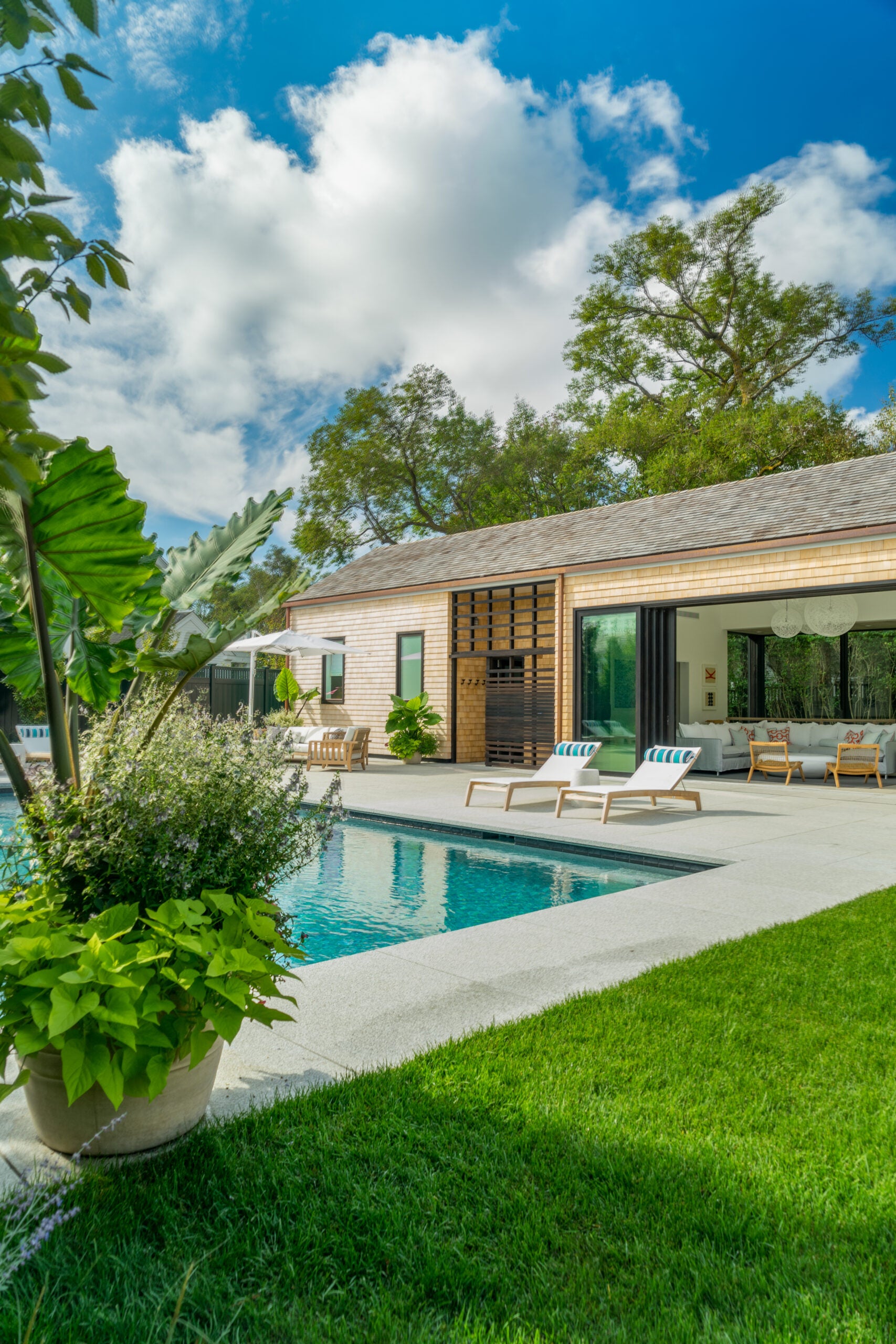 This Martha’s Vineyard pool house adds more than square footage