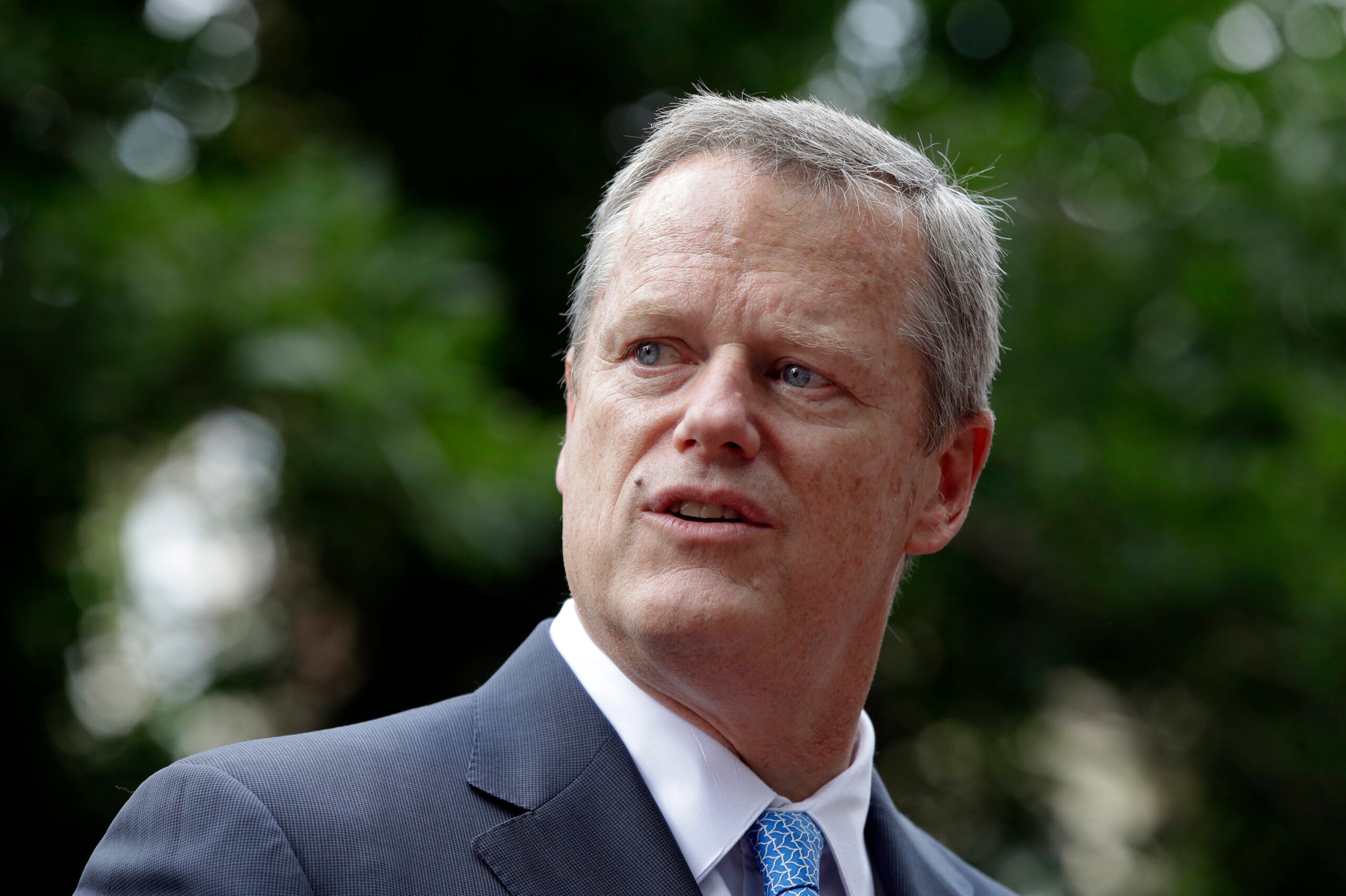 Charlie Baker is working on a bill on immigration detainer requests