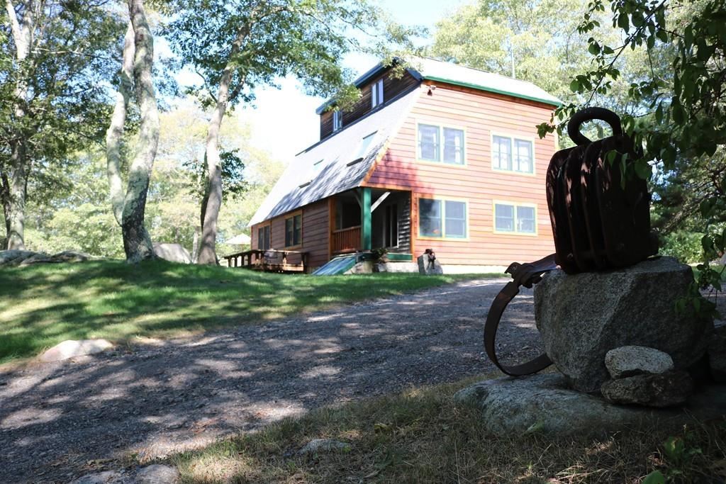 Our picks: Five Boston-area homes on the market with amazing pools