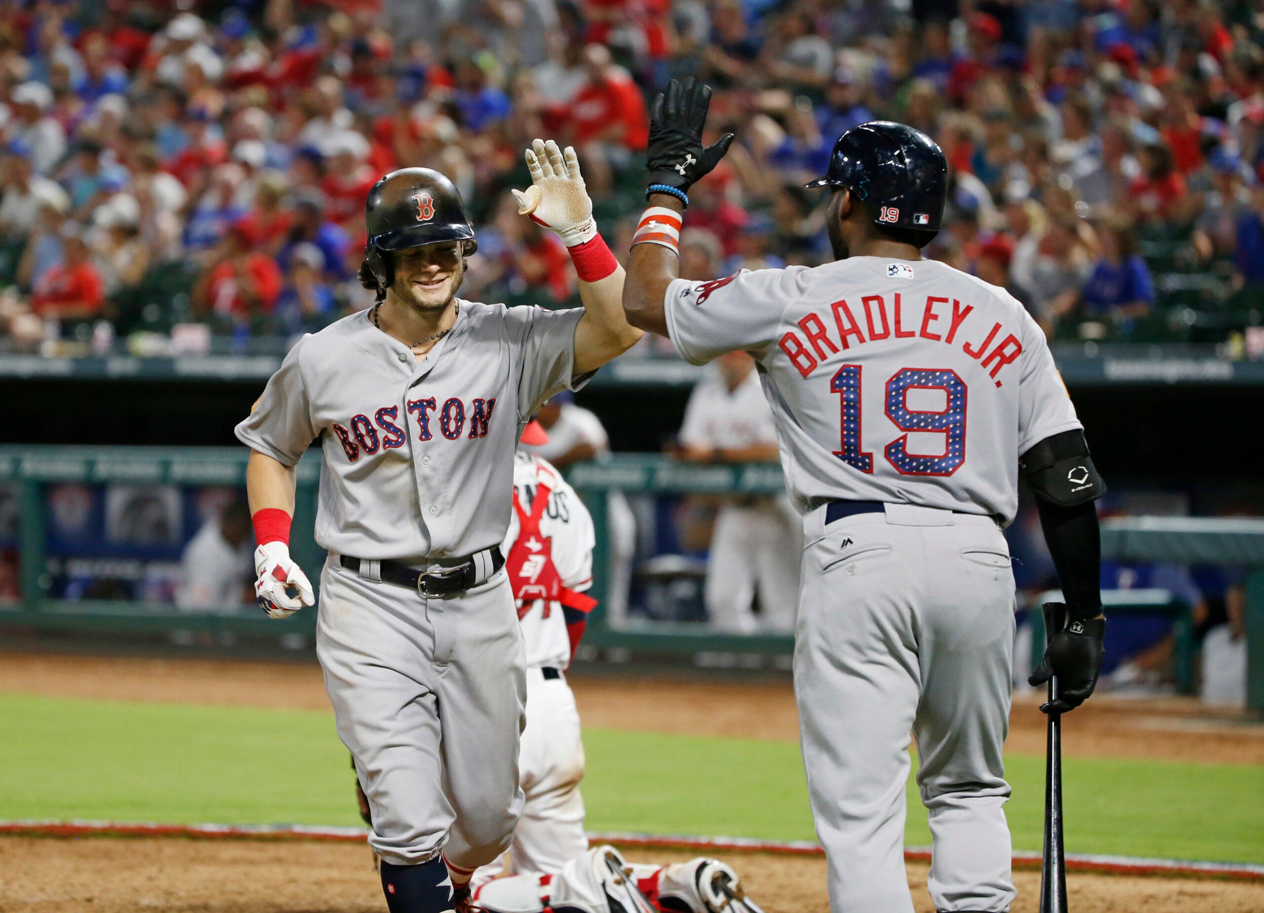 Benintendi leads Red Sox past Rangers 11-4 for 6th straight