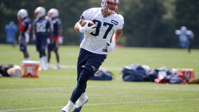 Watch an Olympic boxer test Rob Gronkowski’s reflexes