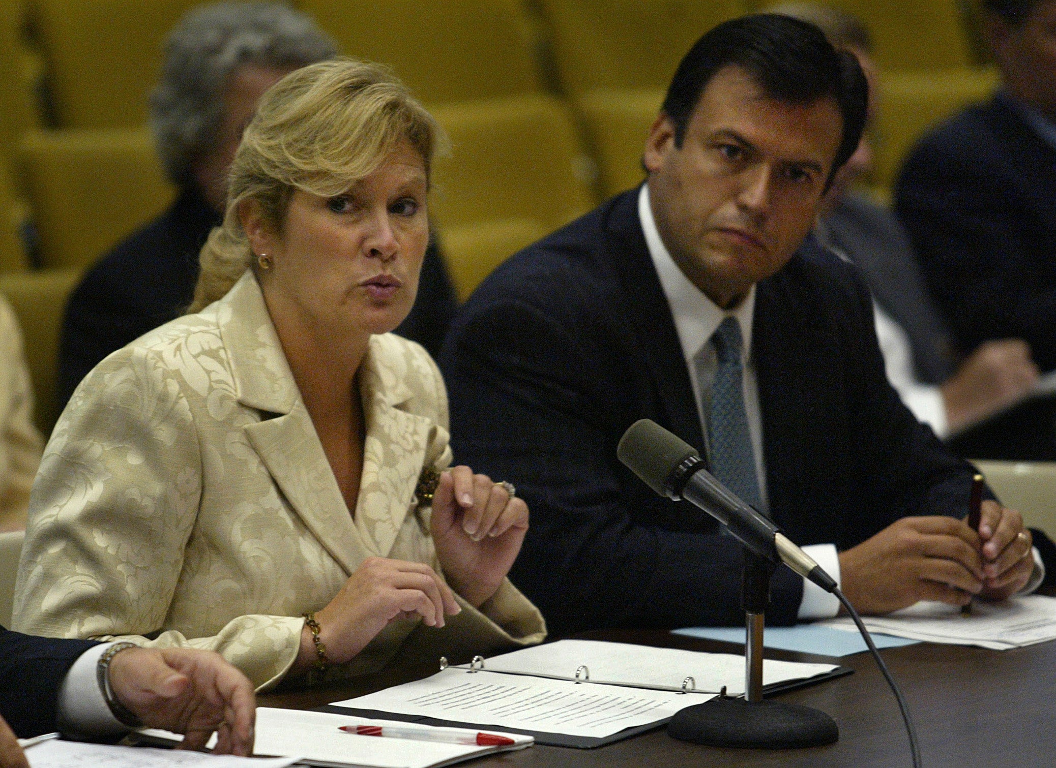 Beth Lindstrom, former Romney aide, to challenge Sen. Warren