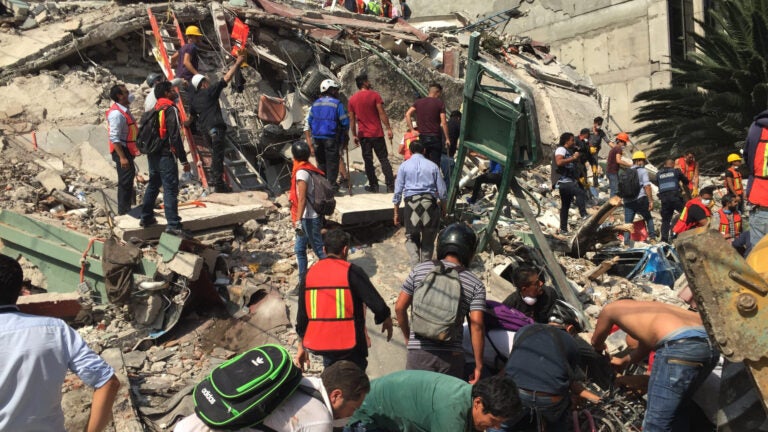 149 killed as 7.1 magnitude quake fells buildings in Mexico 149 killed as 7.1 magnitude quake fells buildings in Mexico