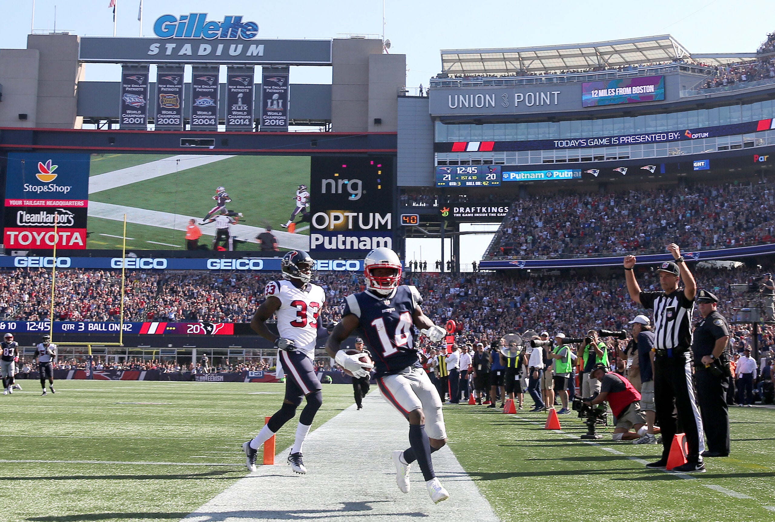 Watch Brandin Cooks sprint for a quick Patriots touchdown to open the ...