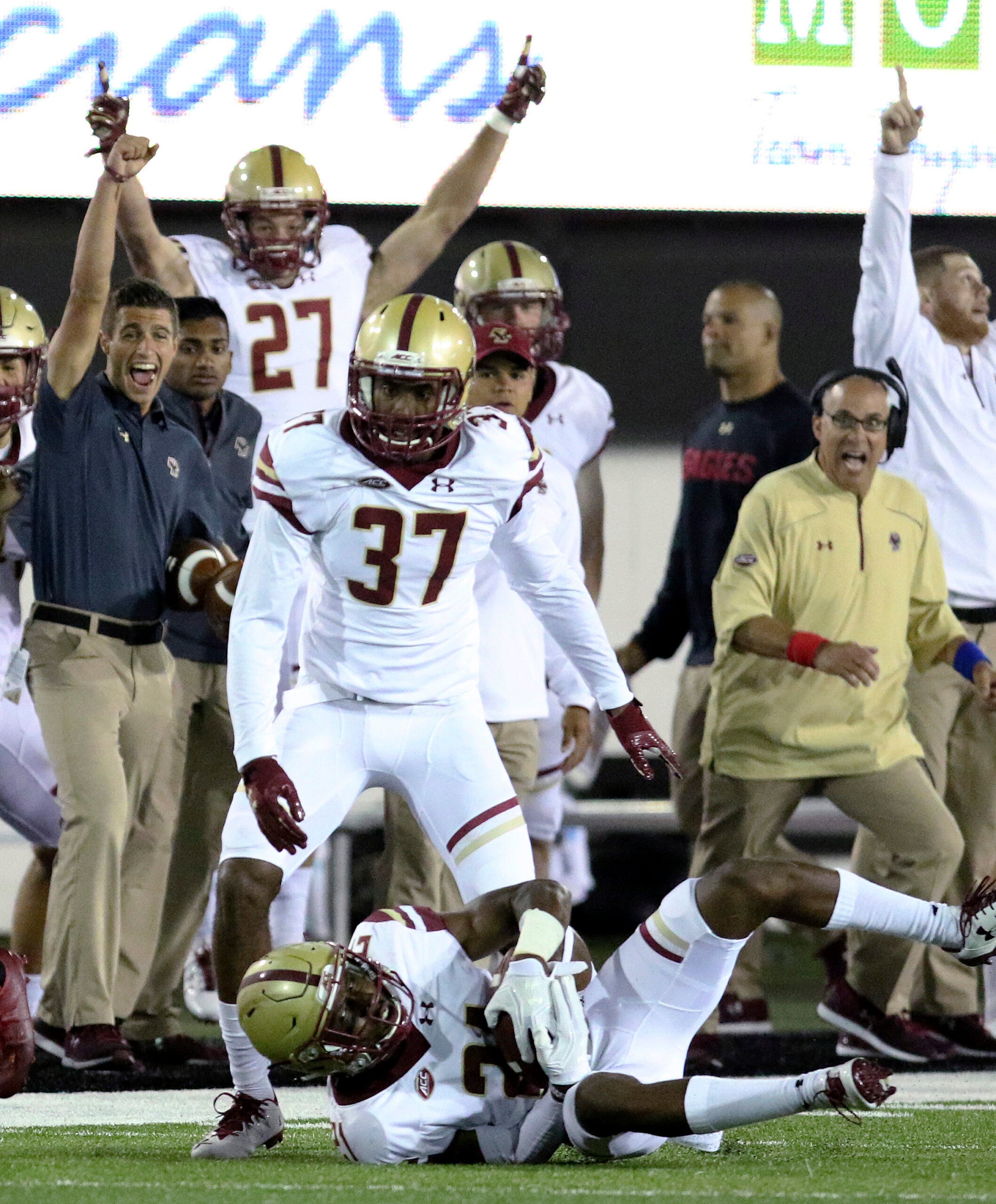 Late field goal lifts Boston College past N. Illinois 23-20