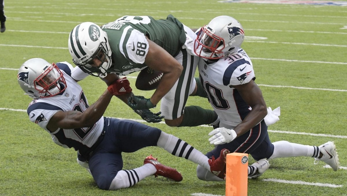 Here's why refs overturned the Jets' touchdown and called it a fumble