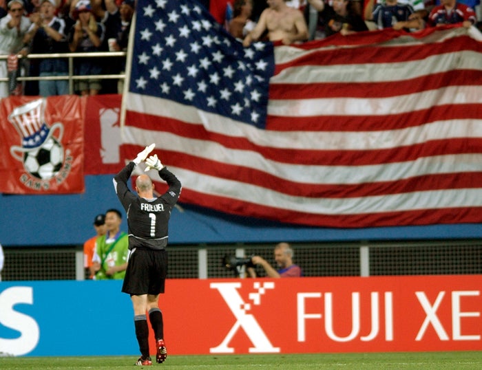 Brad Friedel's unique take on U.S. World Cup goalkeeper debate