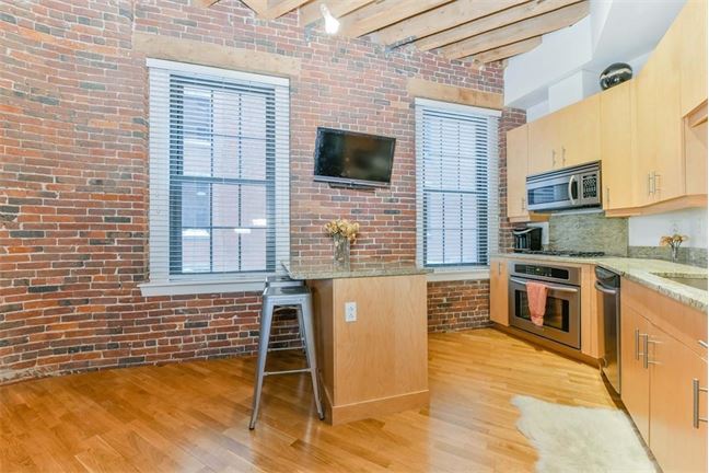 Studio loft in Downtown Boston listed for $529,000