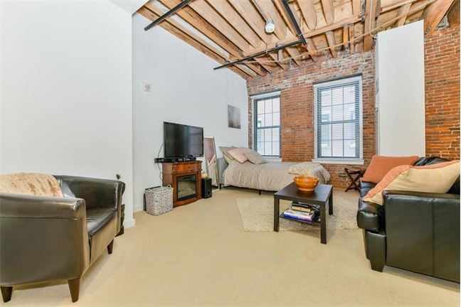 Studio loft in Downtown Boston listed for $529,000