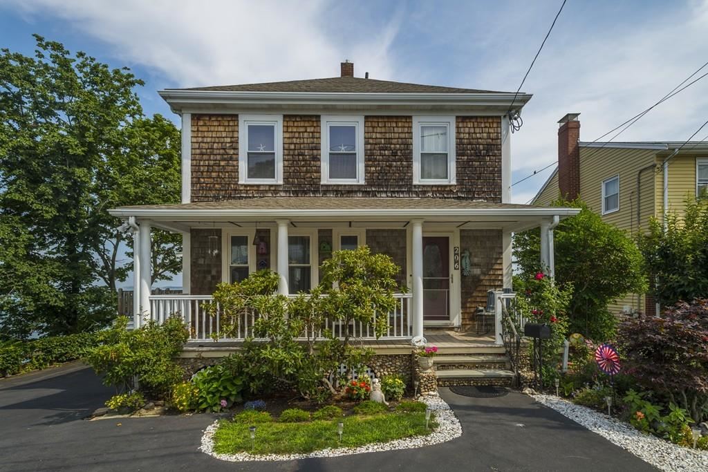 Quincy Colonial boasts views of water with three decks