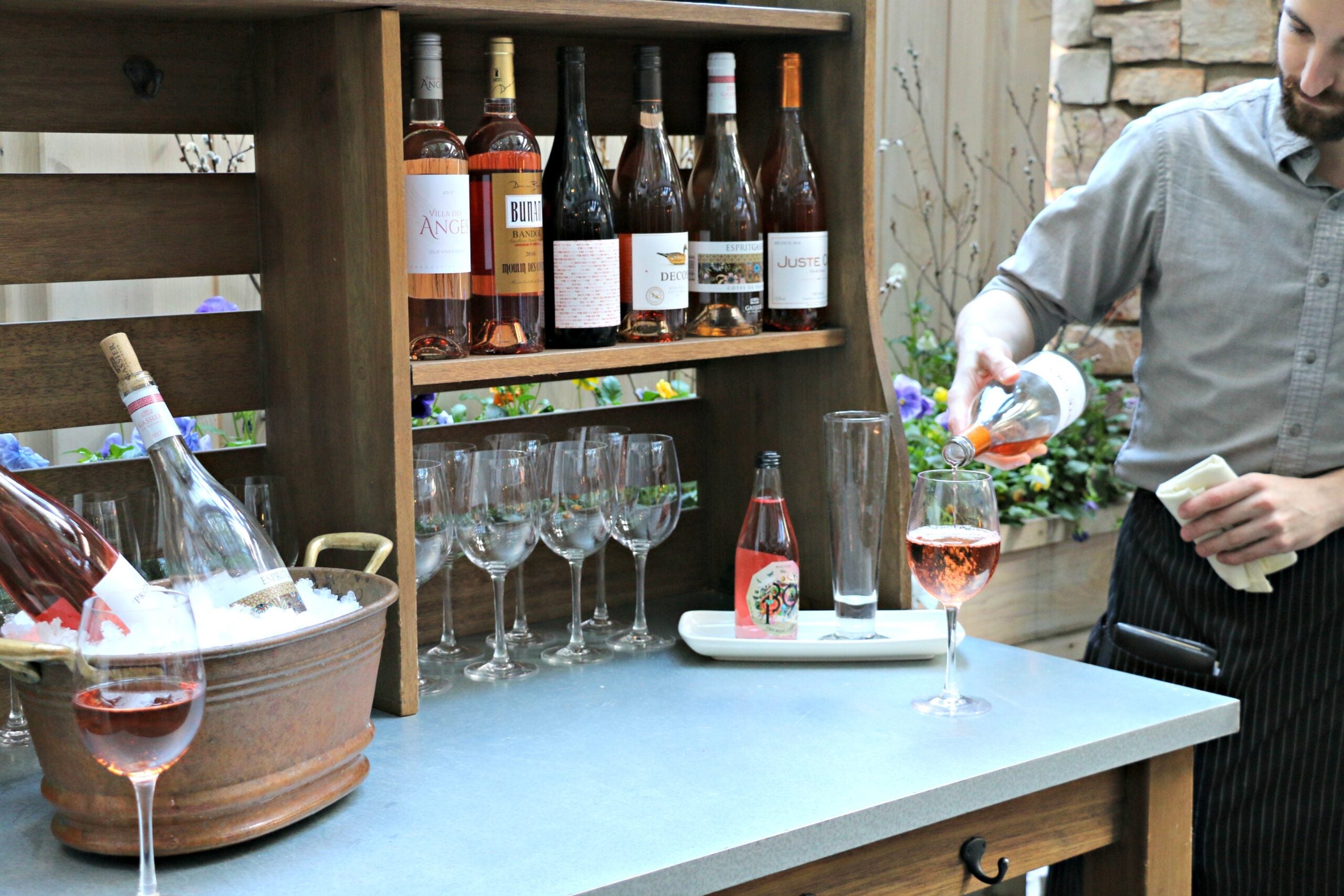 10 ways to soak up rosé season