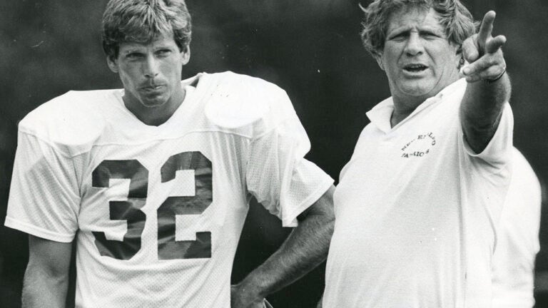 Former Patriots running back Andy Johnson dies at 65