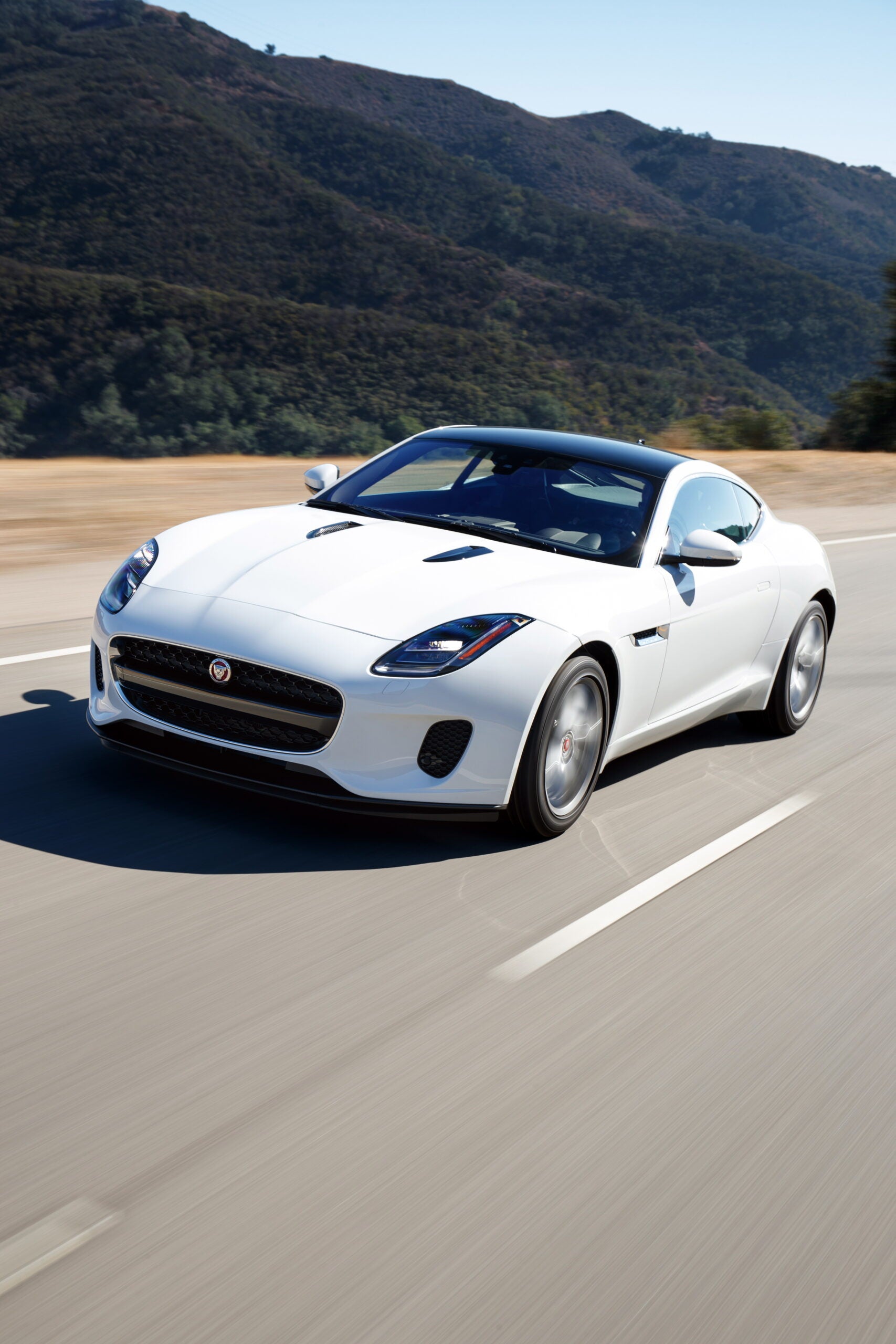 What the experts say about the 2018 Jaguar F-Type