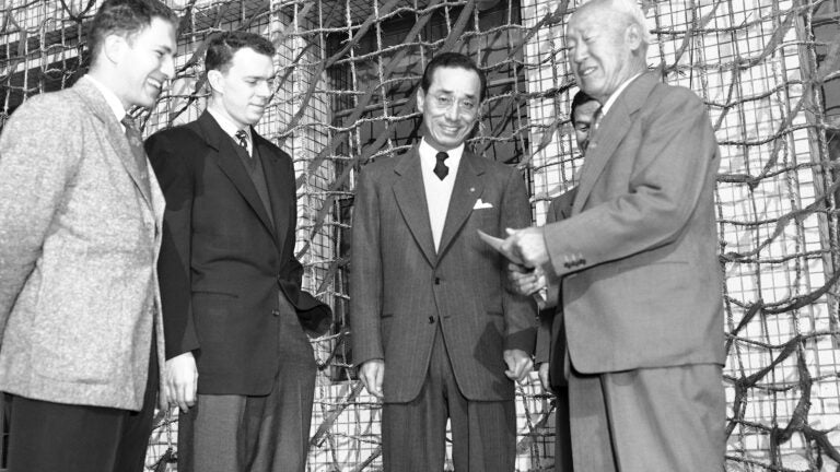 Longtime CBS News correspondent Murray Fromson dies at 88