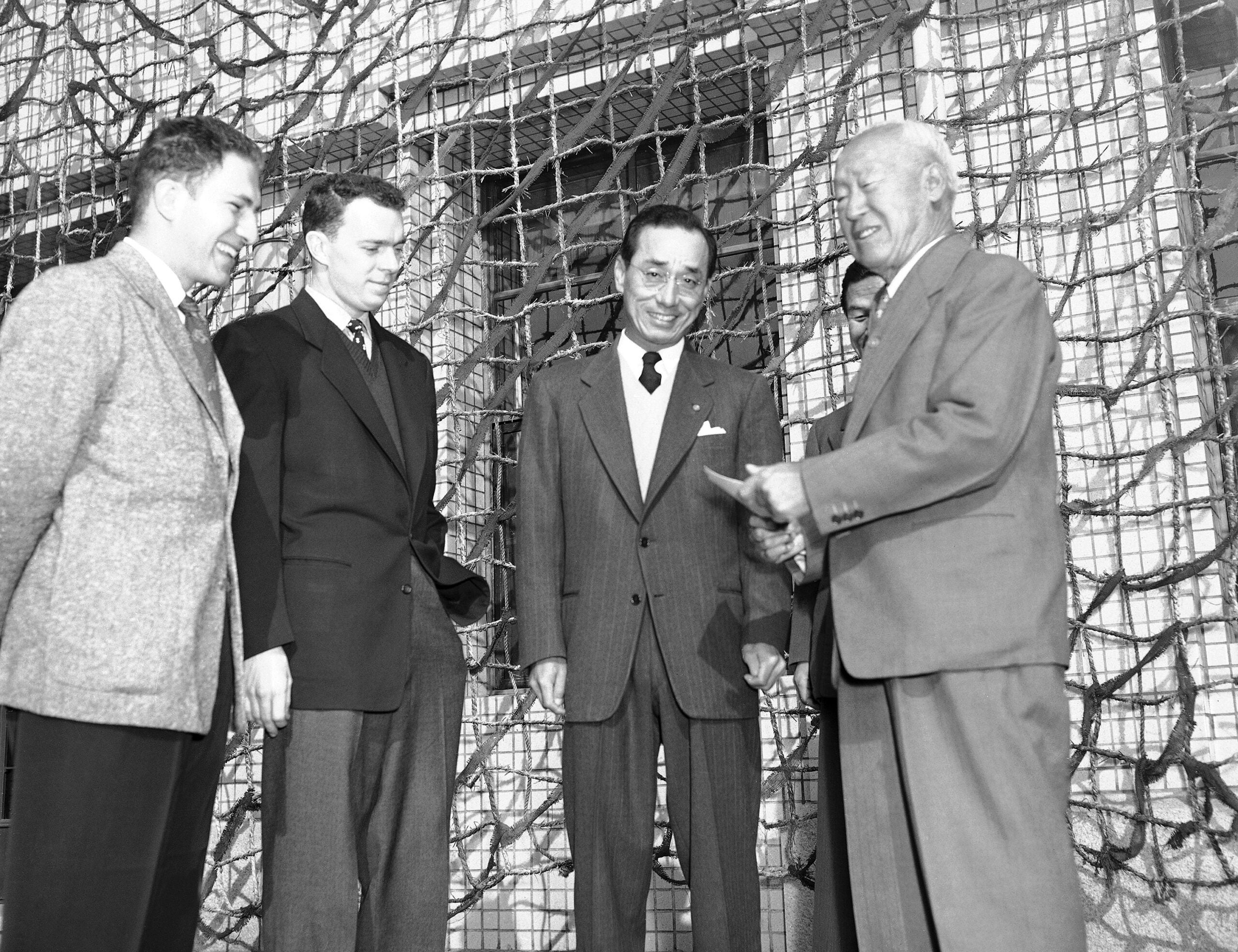 Longtime CBS News correspondent Murray Fromson dies at 88