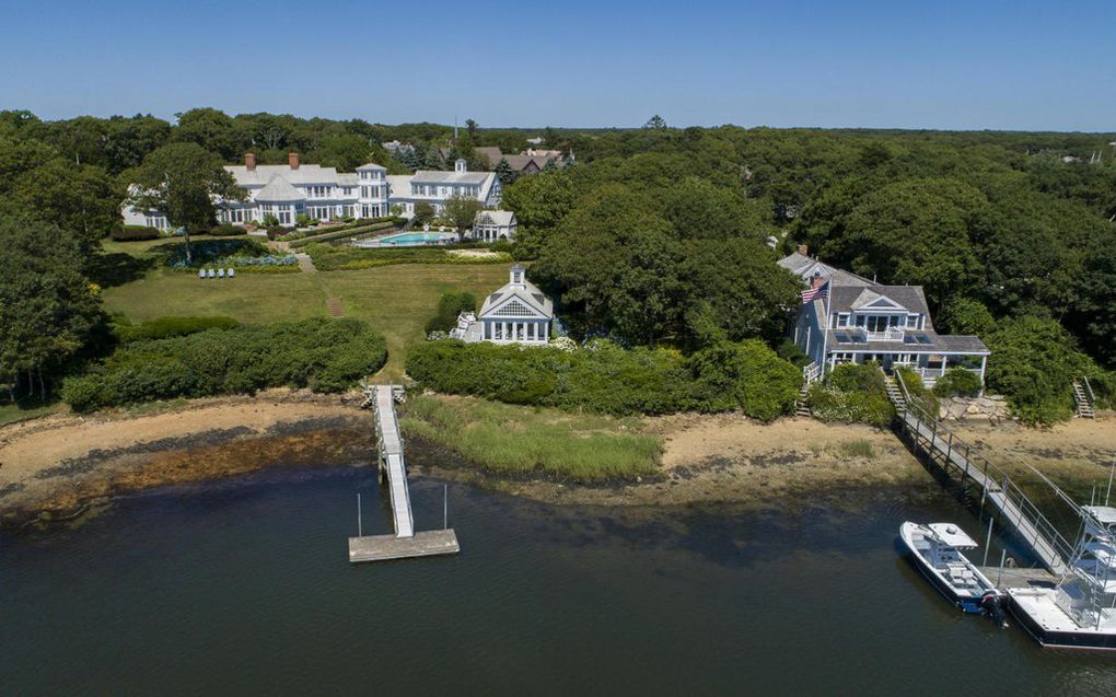 Coastal mansion with ship chandelier for $9.7 million
