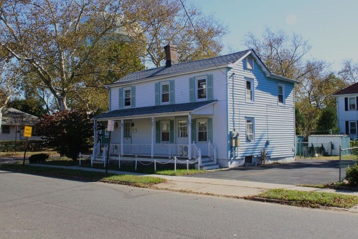 Bruce Springsteen's childhood home sold - News - Boston.com Real Estate