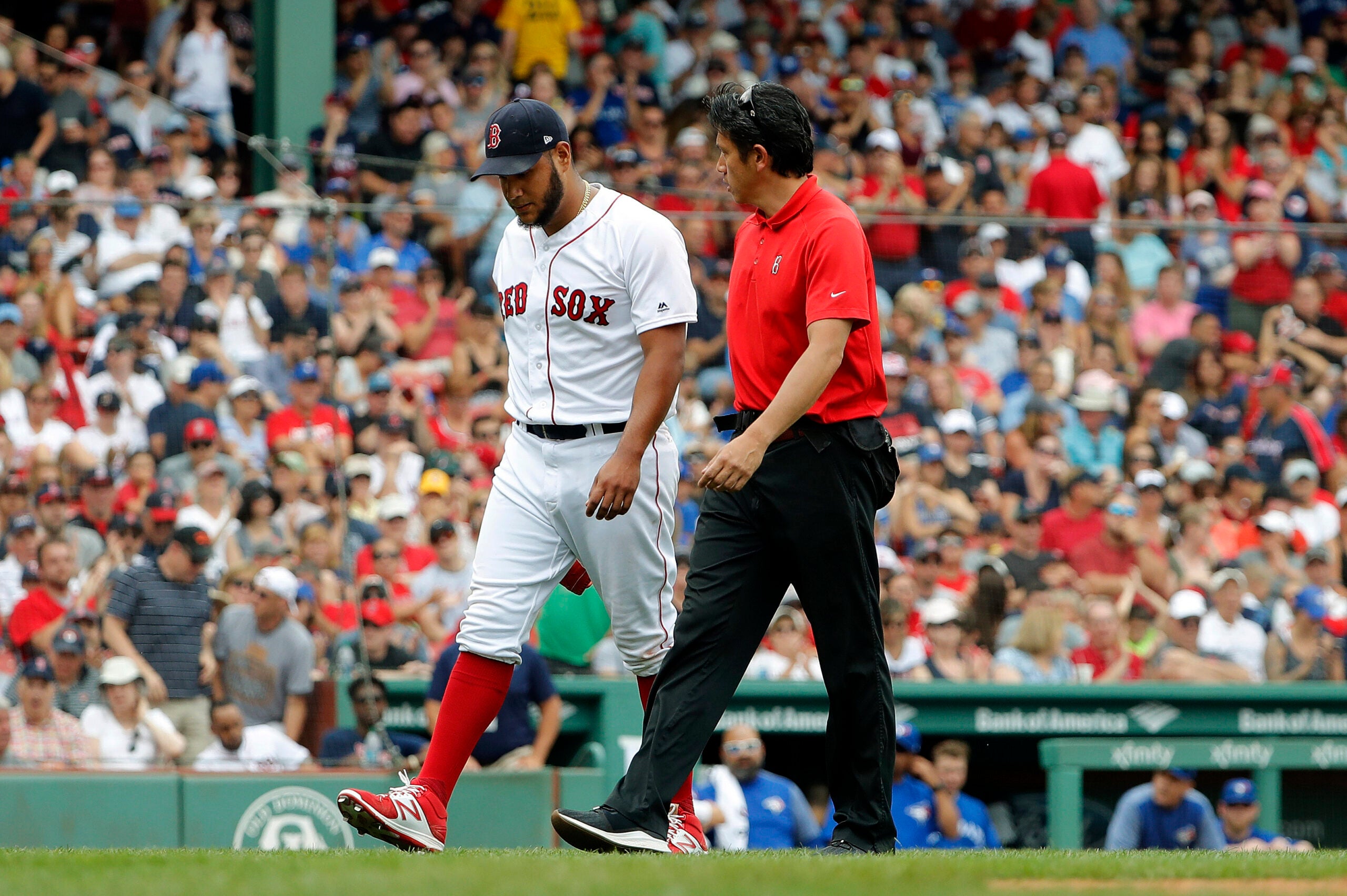 Eduardo Rodriguez exits game with right ankle sprain