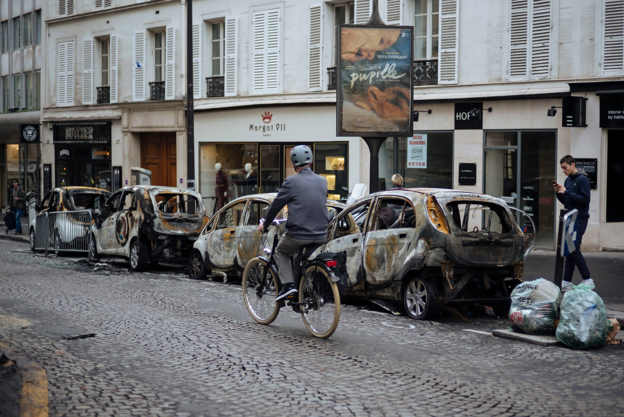 Paris assesses injuries, damage after worst riot in decade