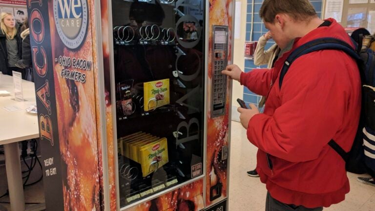 Mmm ... Bacon! Vending machine a hit on Ohio State U campus