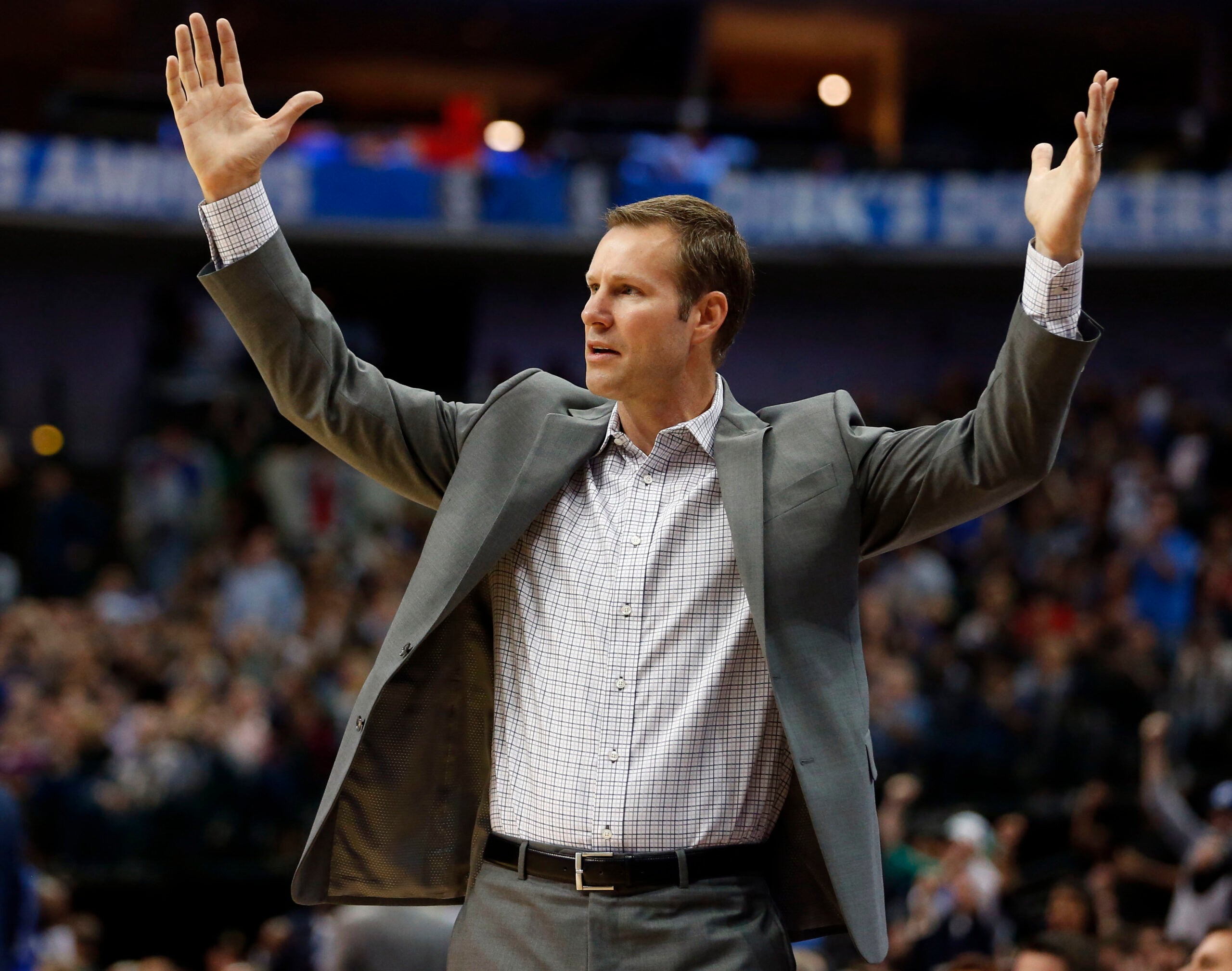 Chicago Bulls fire coach Fred Hoiberg