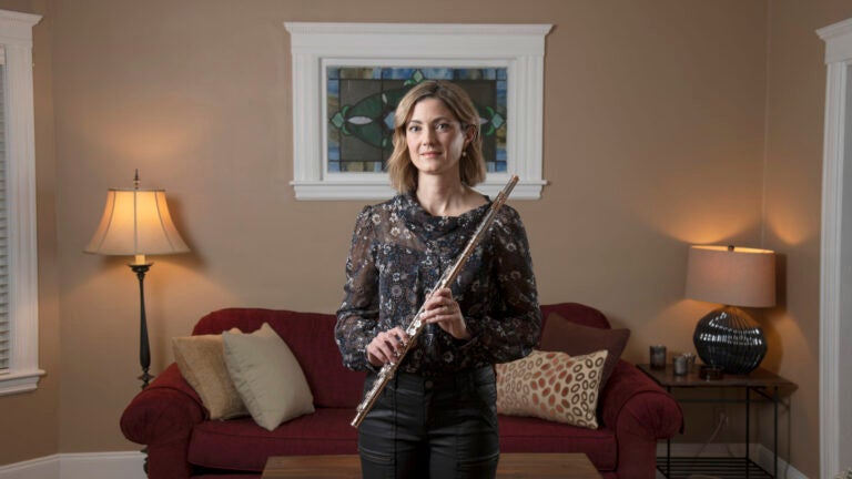 A Boston Symphony Orchestra flutist was paid $70,000 less than a male ...