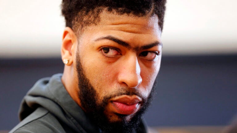 Anthony Davis Sr. says he doesn't want his son to play for the Celtics