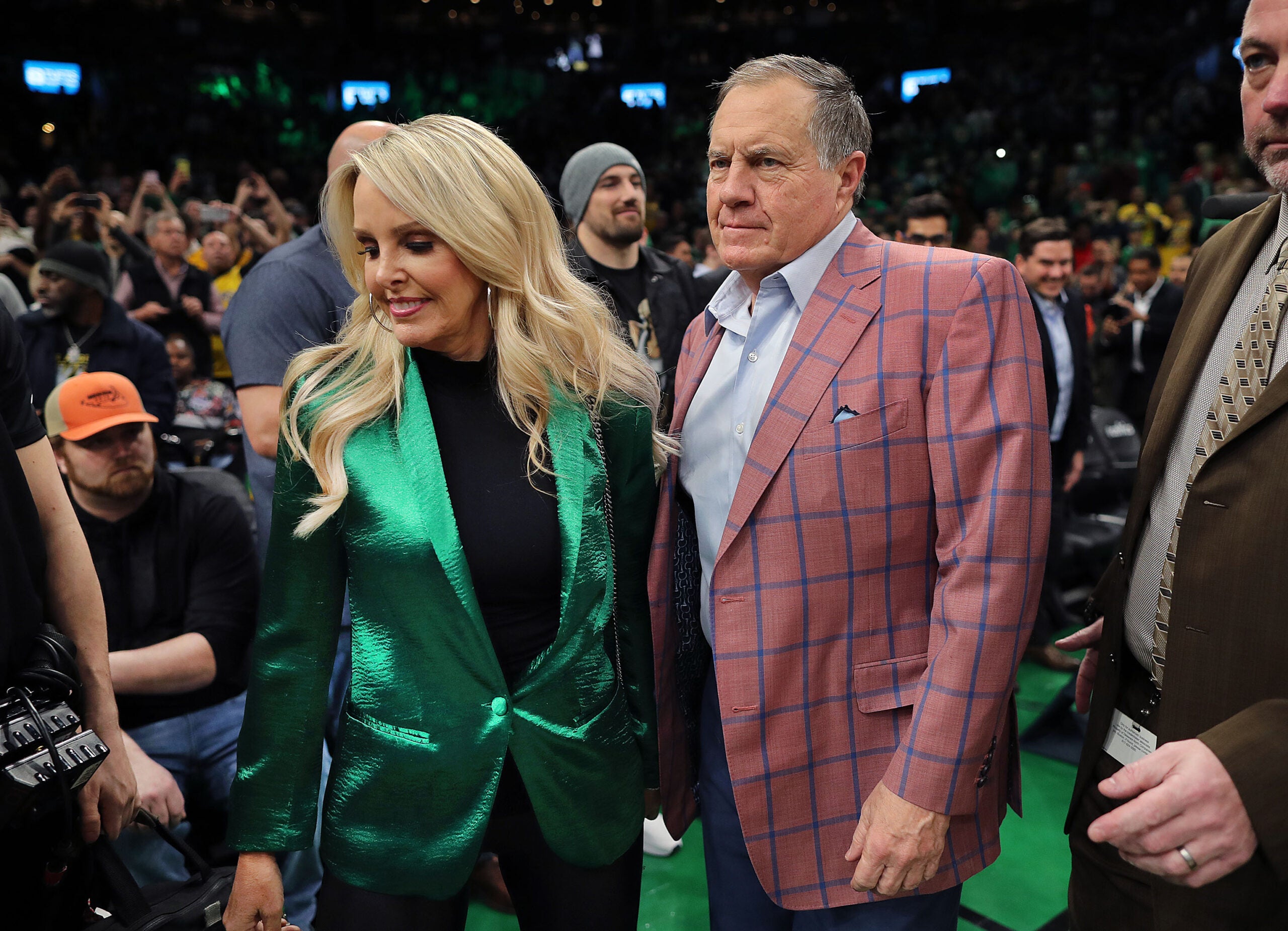 Linda Holliday came to Bill Belichick's defense over his handling of ...
