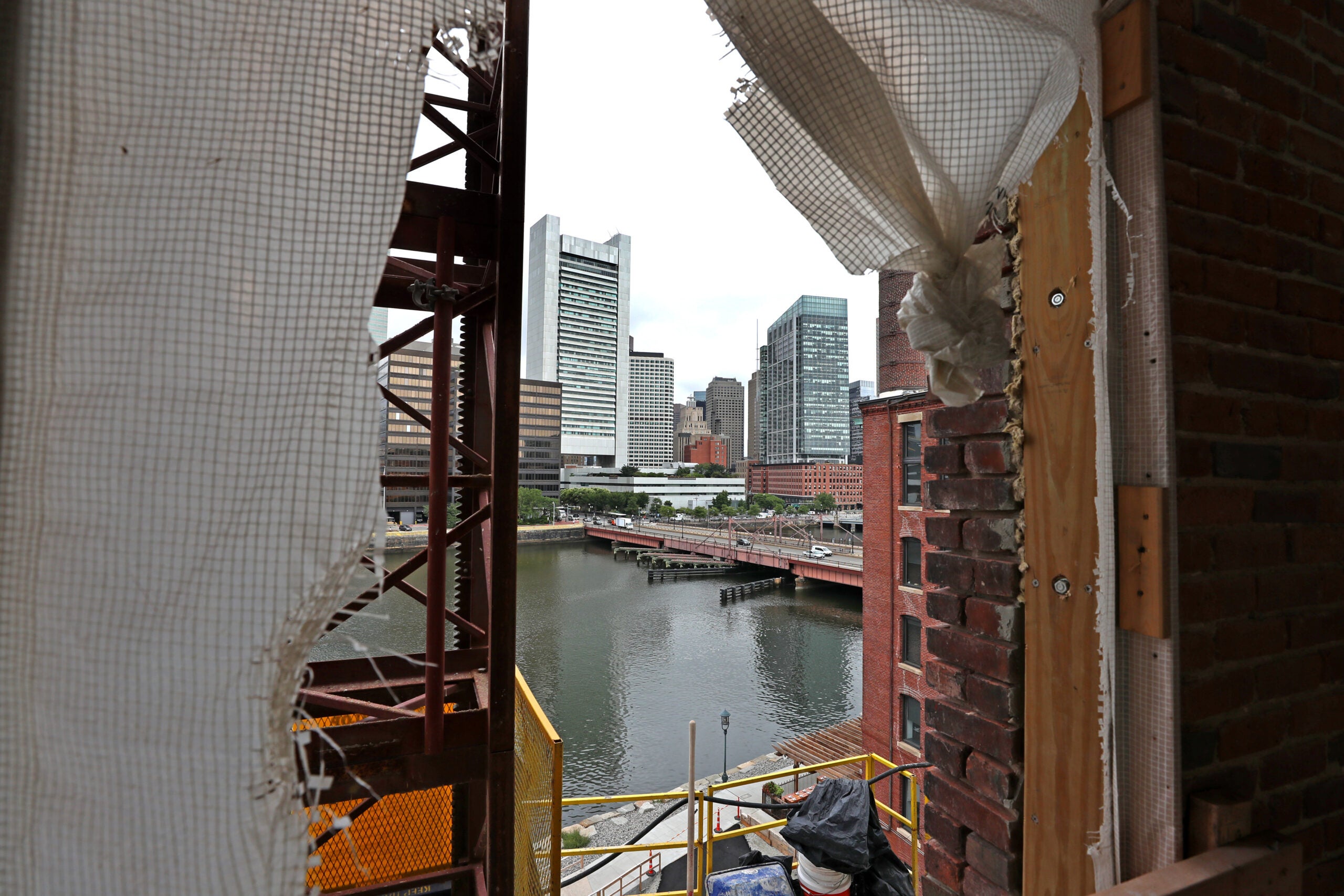 GE to downsize Boston headquarters, reimburse state $87 million