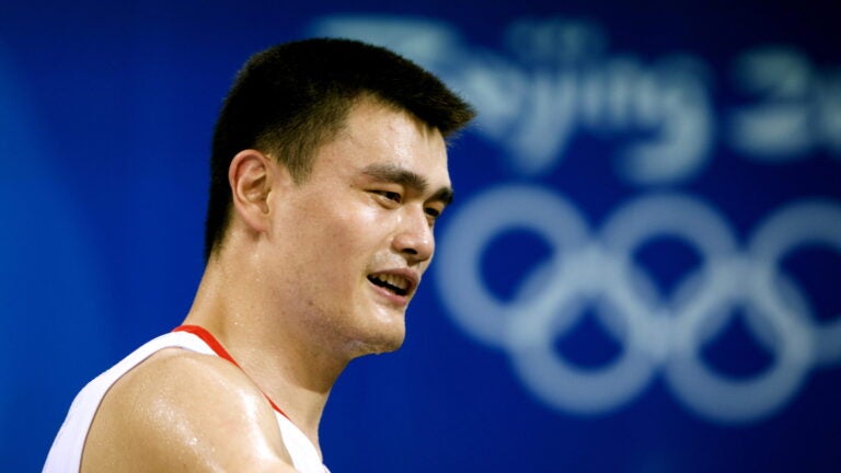 Kevin Garnett says there was a $1 million dunk 'bounty' on Yao Ming in 2000