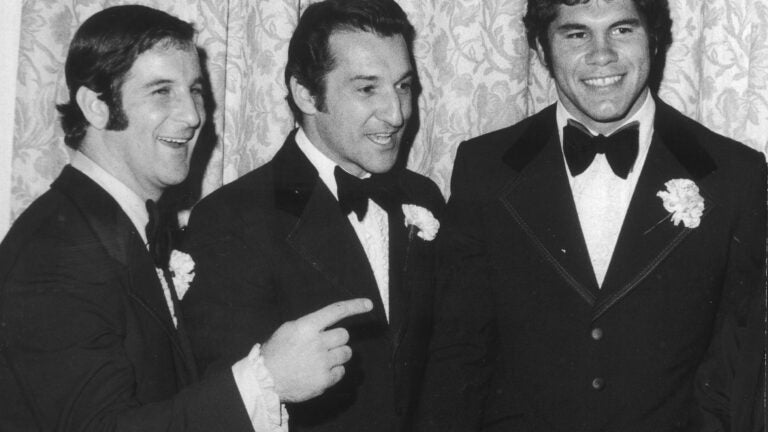 Former Patriots running back Joe Bellino dies at 81