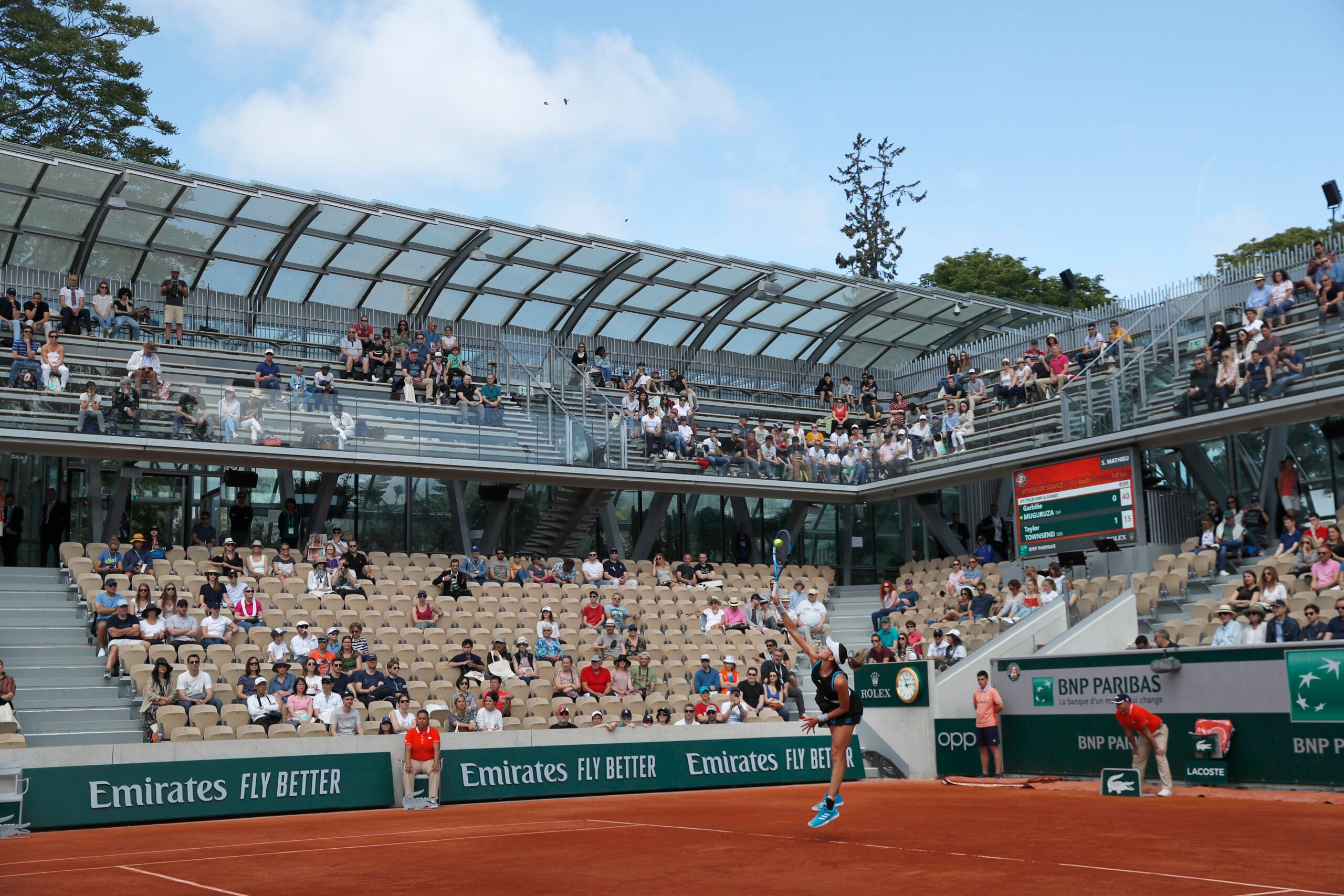 Tennis and tropical plants: New French Open court is wild