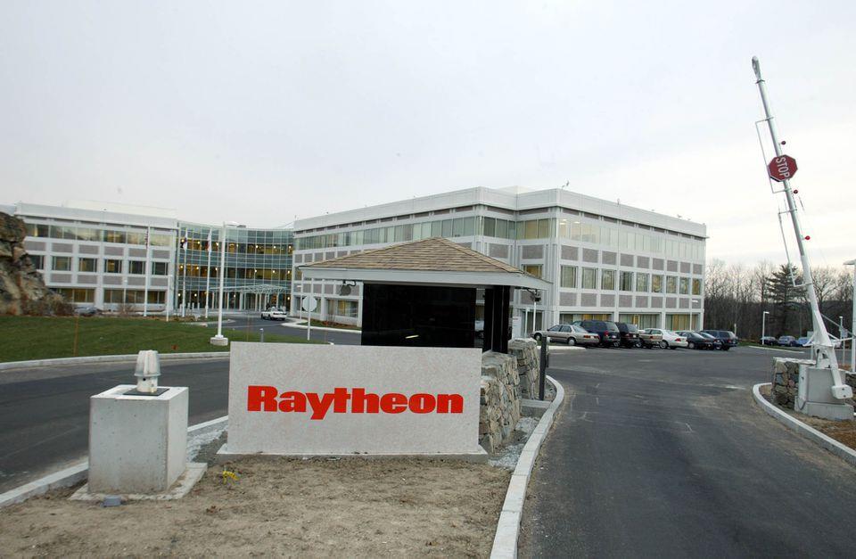 Raytheon signs $1.6 billion radar deal with Navy; work to be done in ...