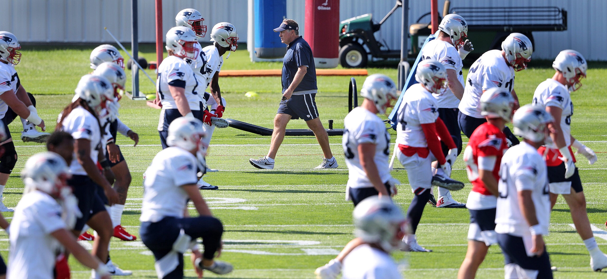 14 photos of Patriots players doing their jobs on the first day of ...