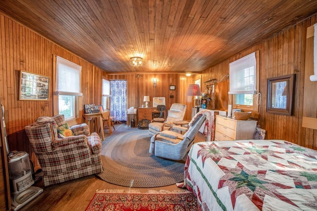 Just listed: Pondside Plymouth 3-season cottage with roof deck