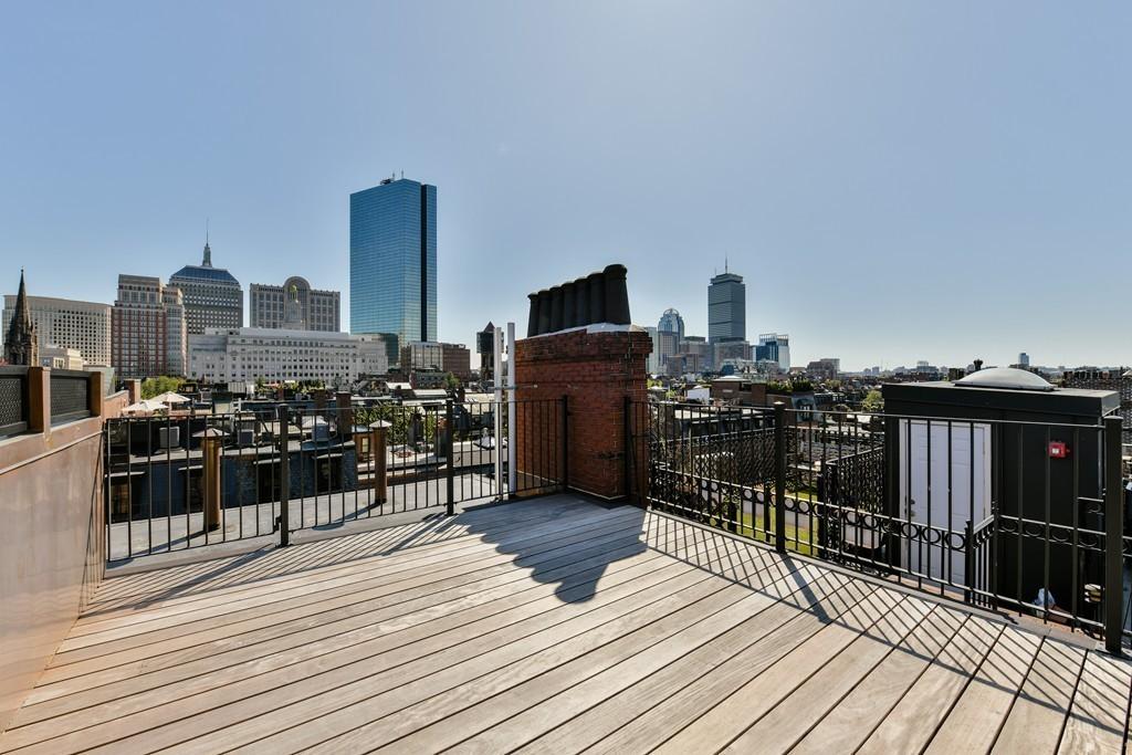 Luxury Home of Week: 6-level Beacon St. town house with roof deck