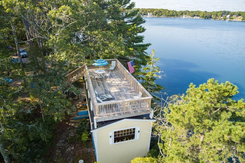 Just listed: Pondside Plymouth 3-season cottage with roof deck