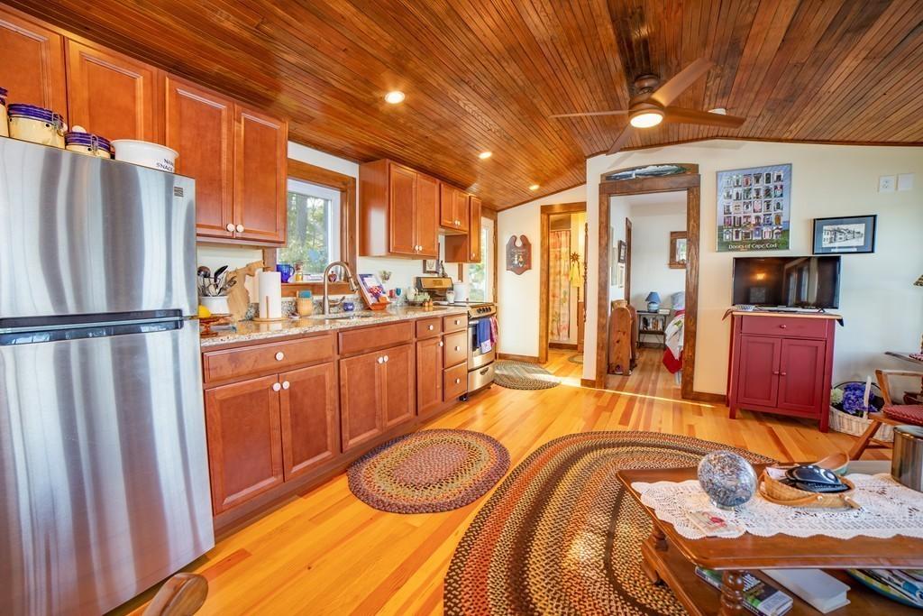 Just listed: Pondside Plymouth 3-season cottage with roof deck