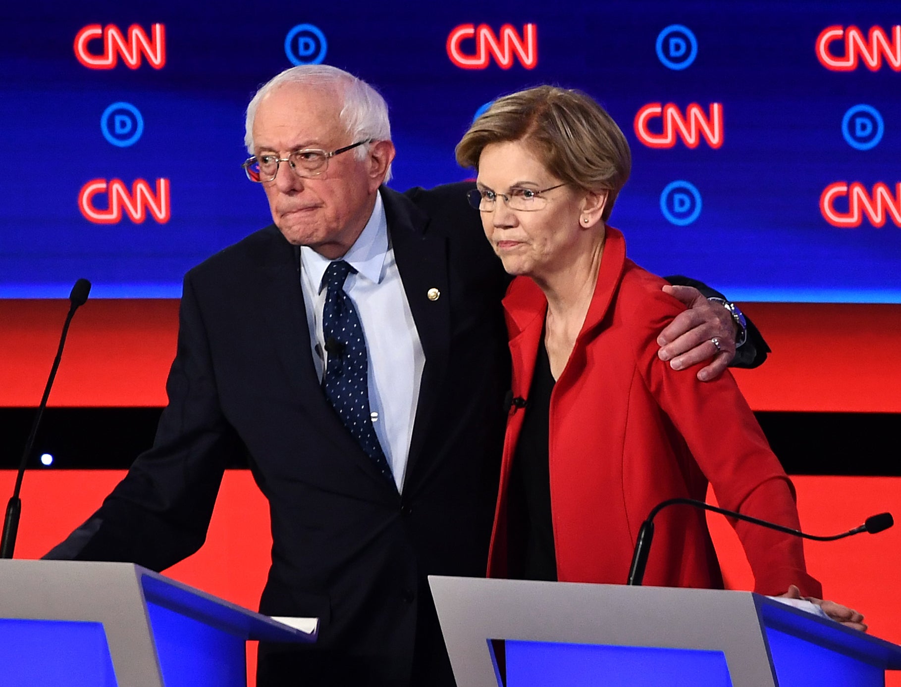 Elizabeth Warren's campaign sent dinner to Bernie Sanders staffers ...