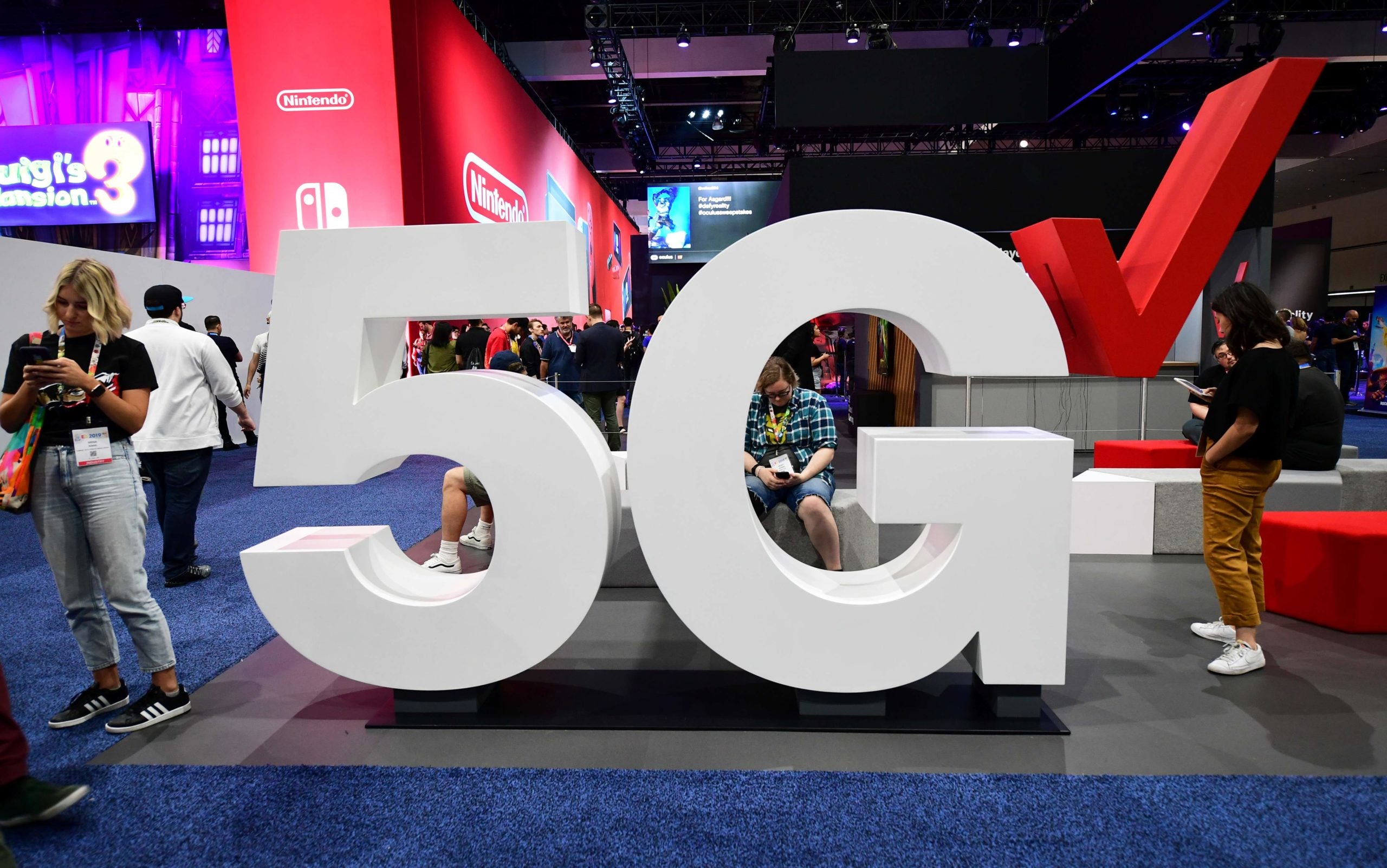 5G is coming to Boston. Here's what that actually means.