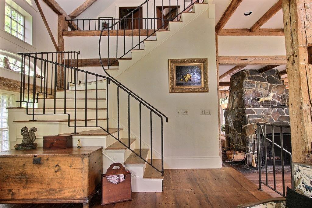 Former Cape home of late news anchor Tom Ellis for $1,479,000