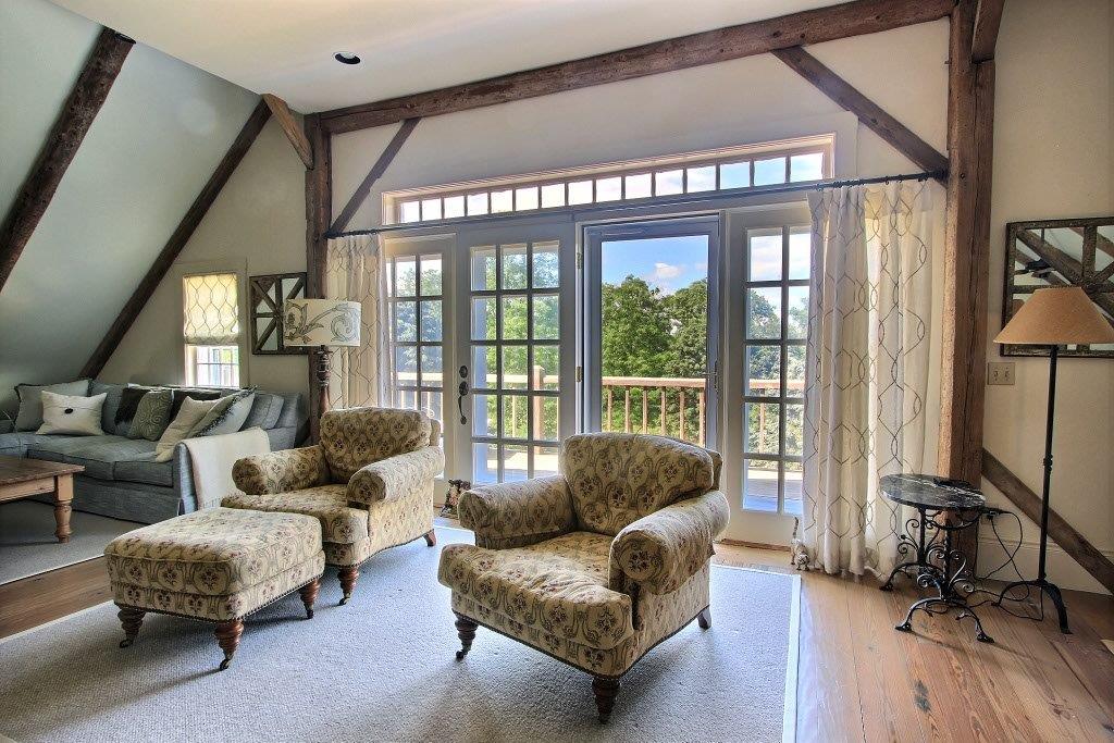 Former Cape home of late news anchor Tom Ellis for $1,479,000