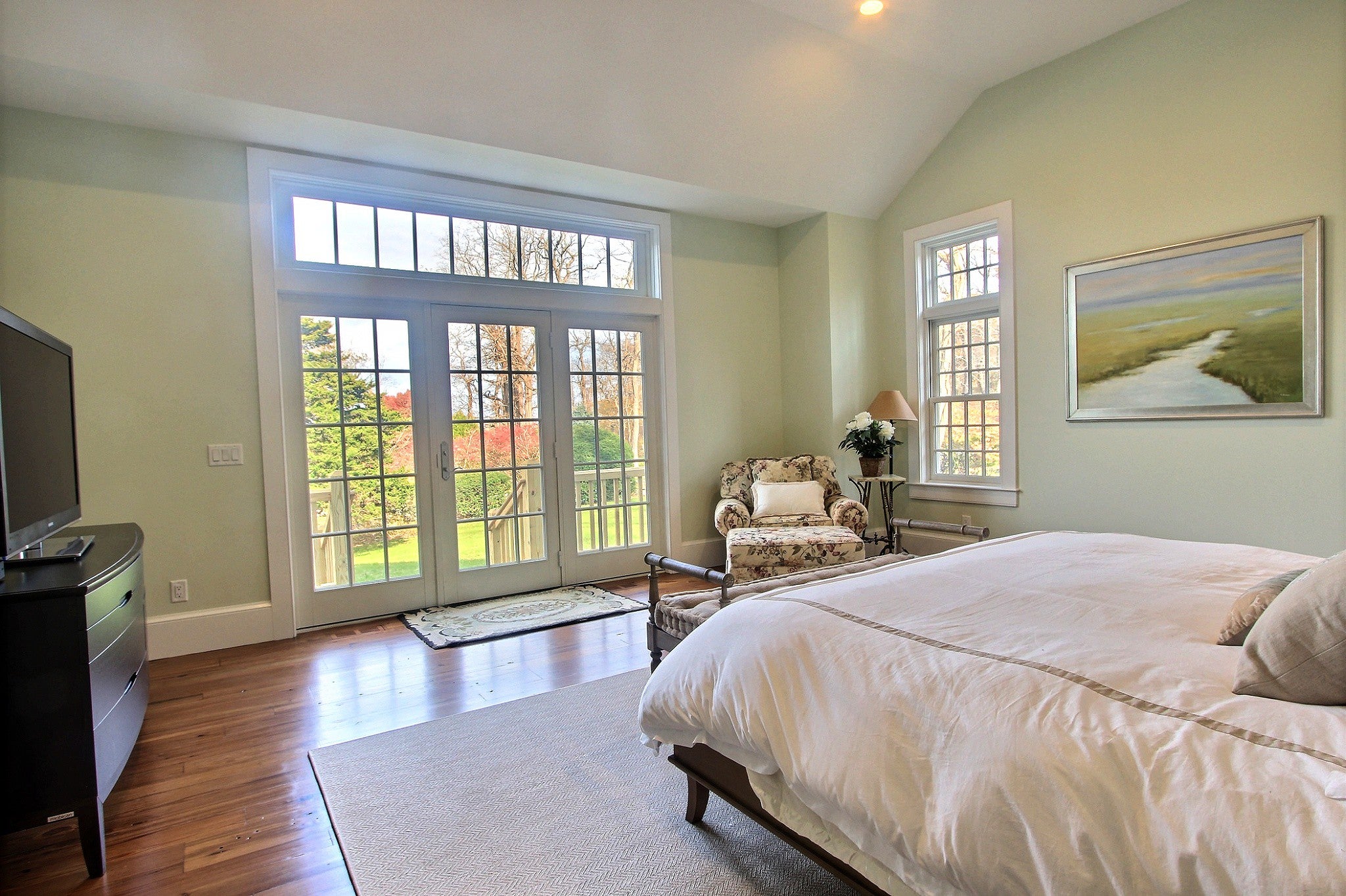 Former Cape home of late news anchor Tom Ellis for $1,479,000