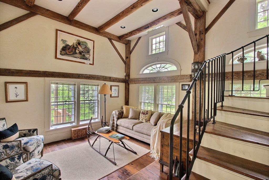 Former Cape home of late news anchor Tom Ellis for $1,479,000