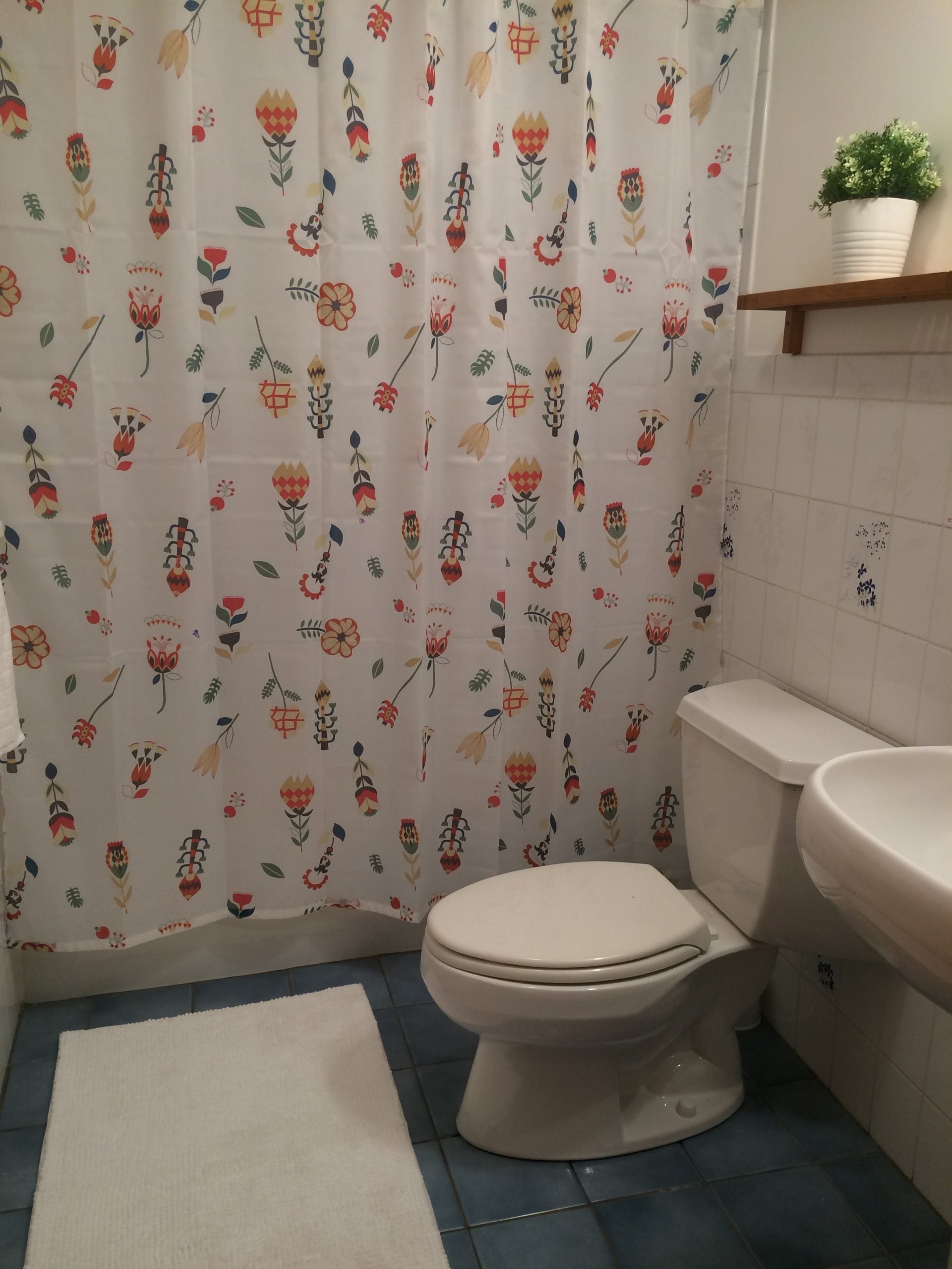 How to stage a home for sale on a budget