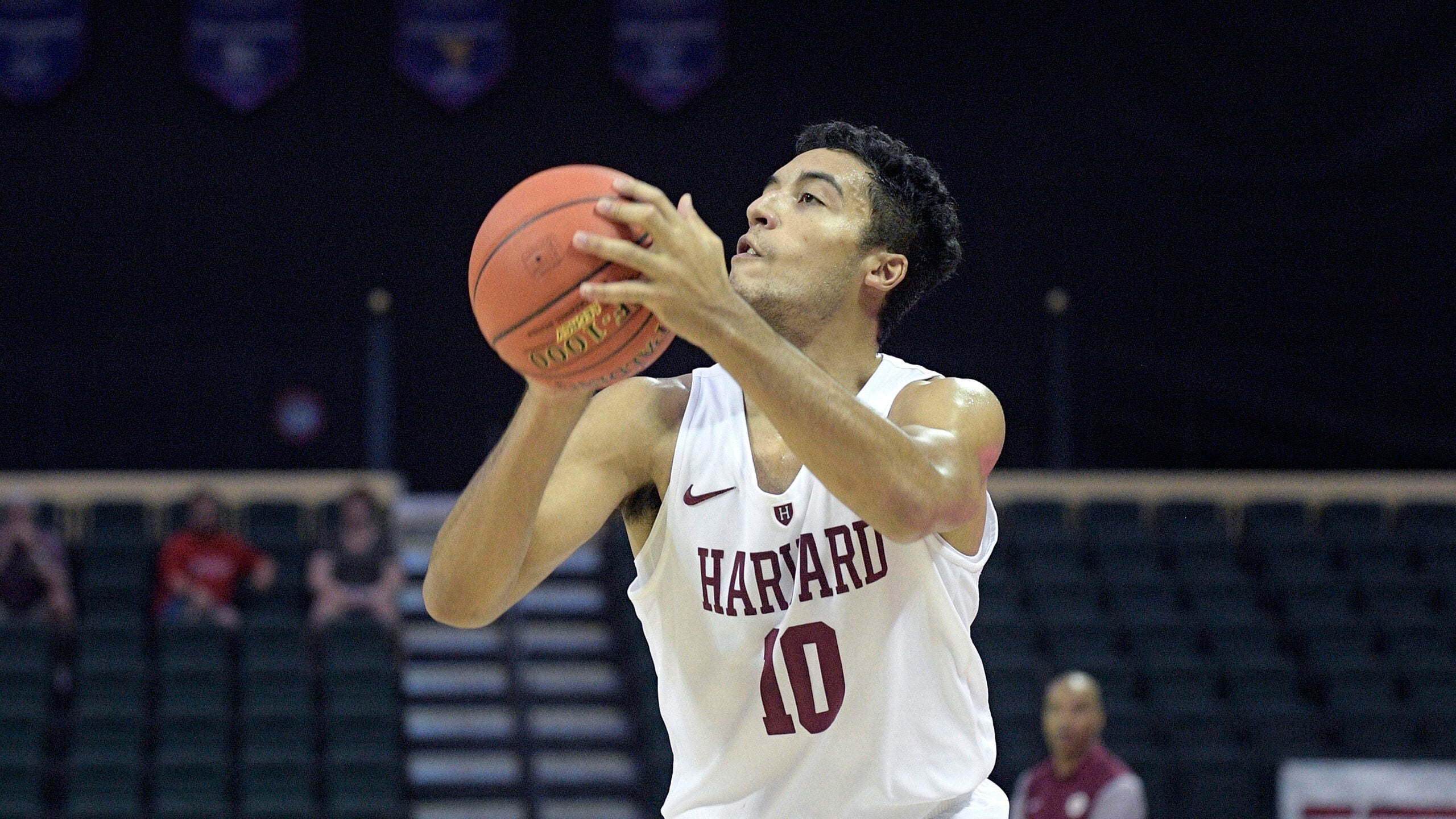 Noah Kirkwood, Danilo Djuricic lift Harvard past Yale 78-77